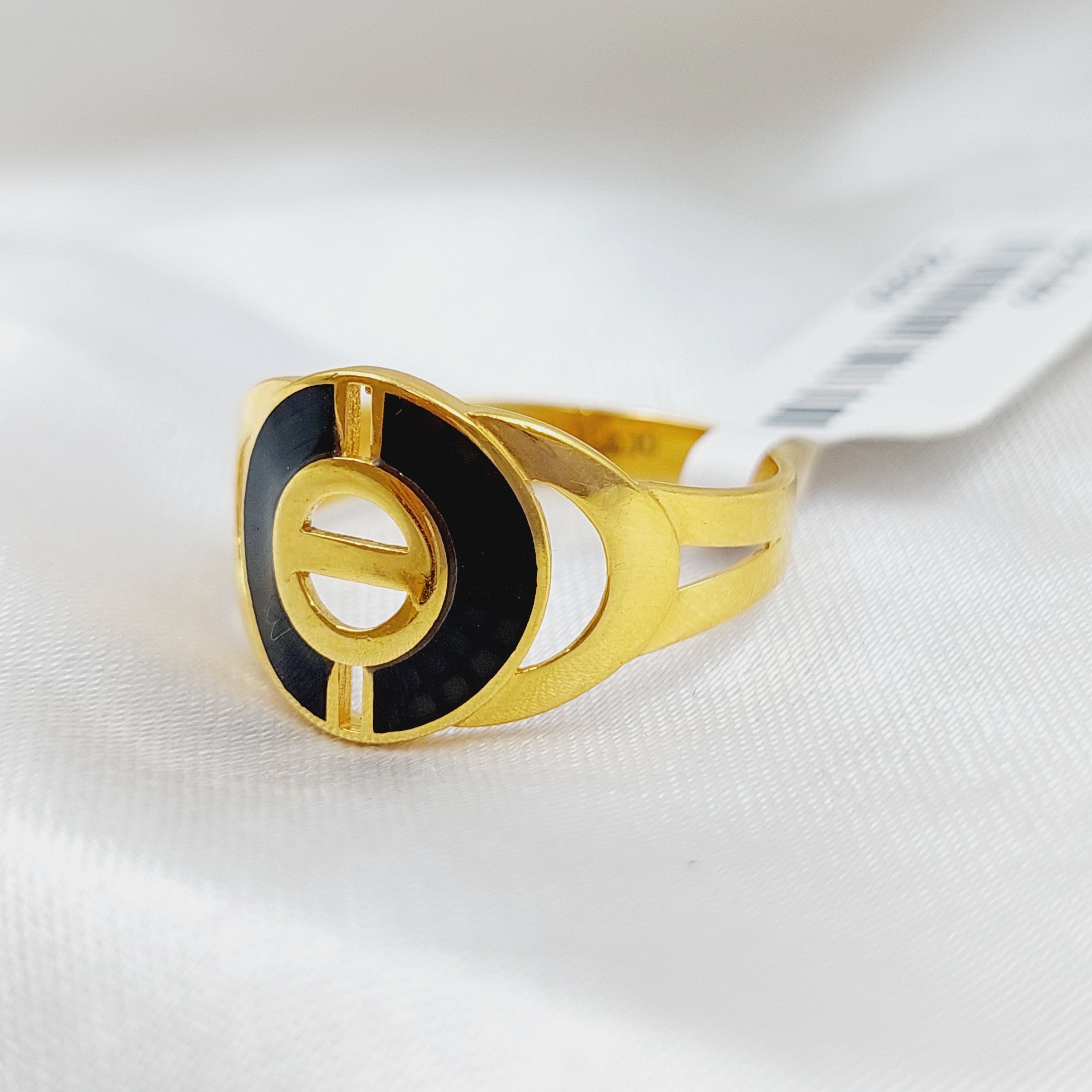 21K Fancy Enamel Ring – مجوهرات الشيخ سعيد