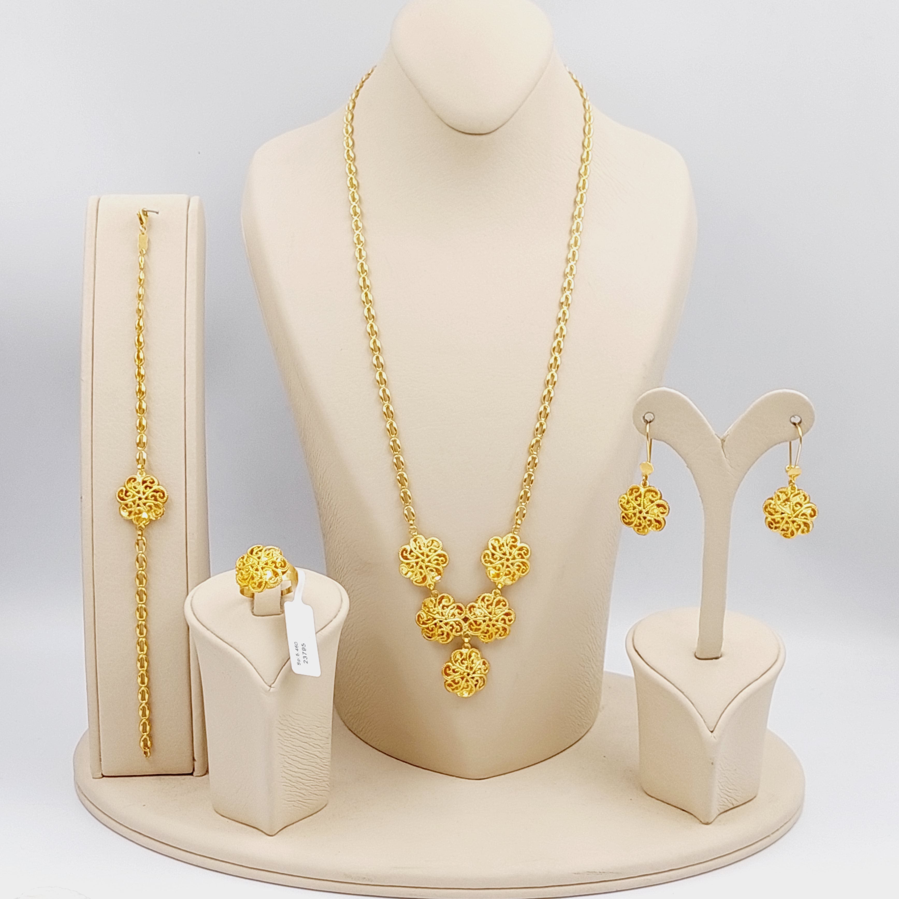 21K Four -pieces Kuwaiti Set – مجوهرات الشيخ سعيد